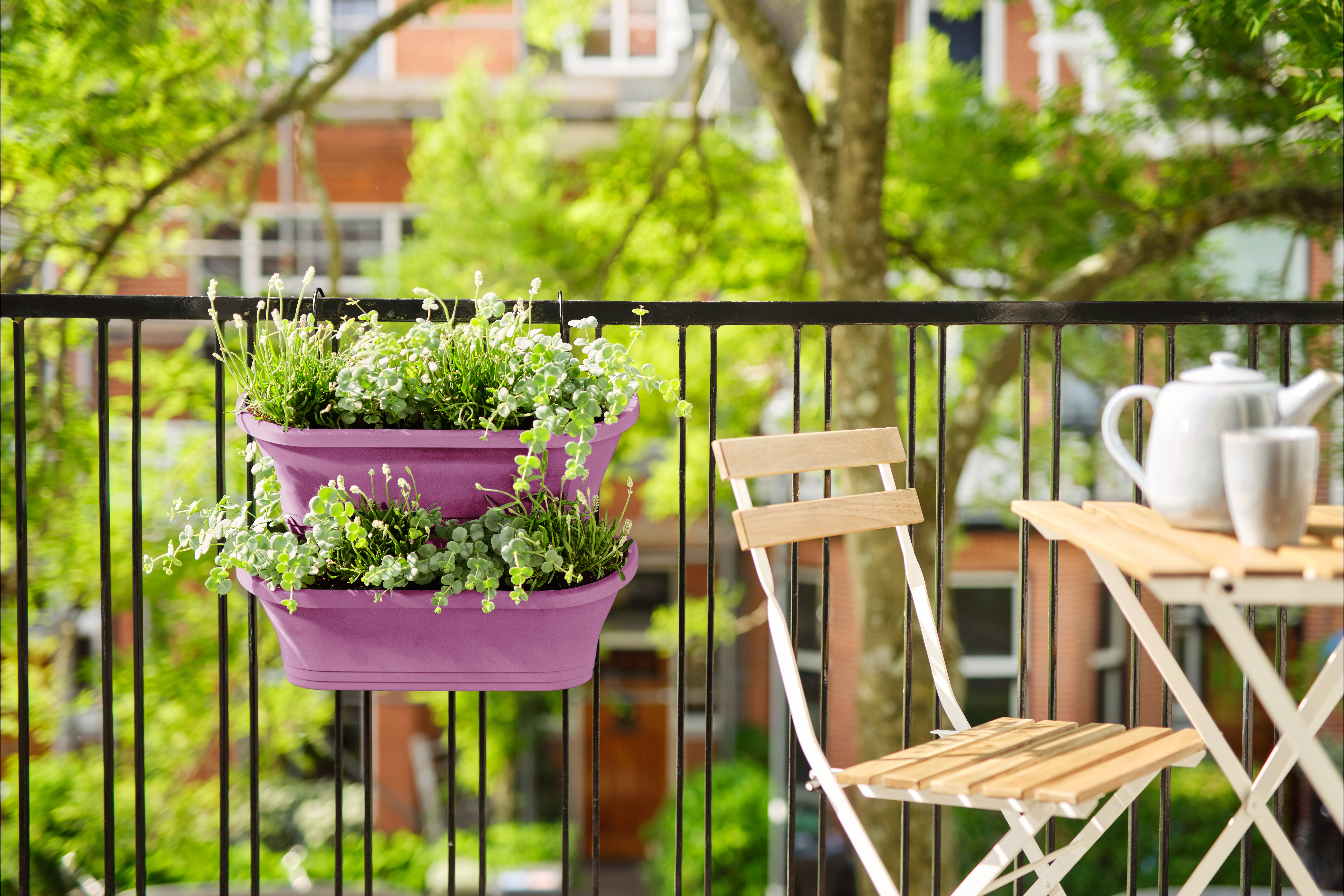 elho flowerpots and planters