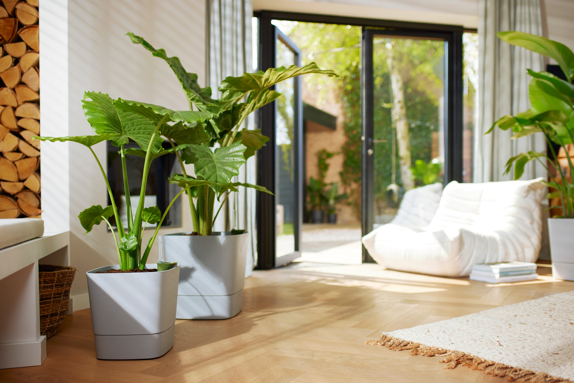 elho flowerpots and planters